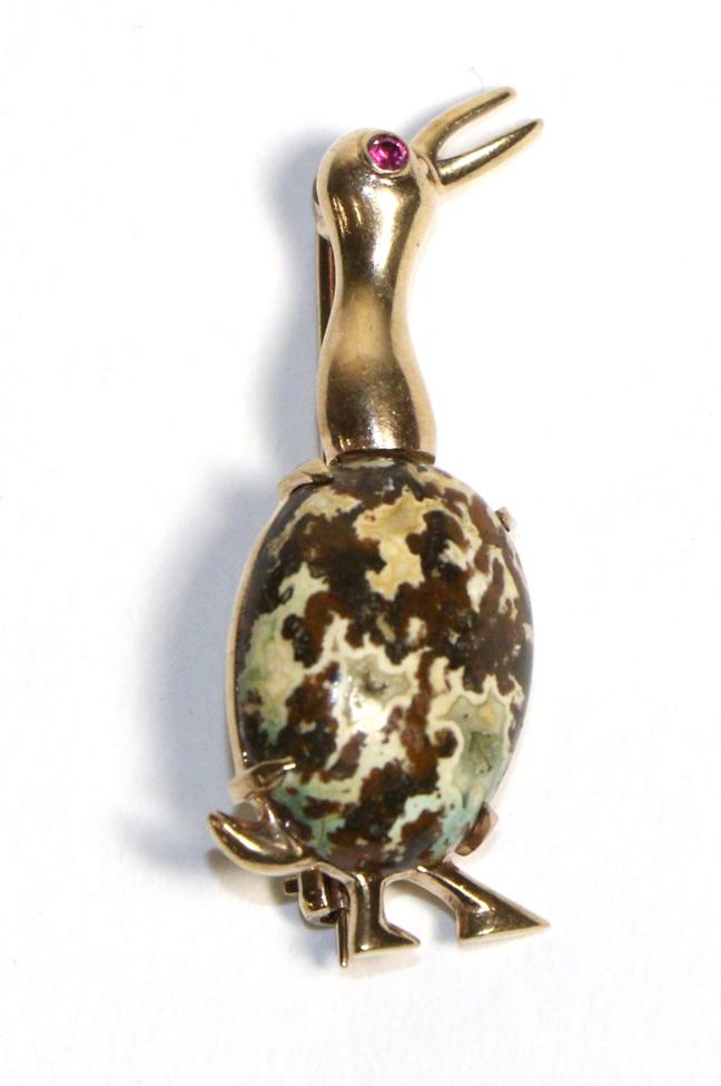 Lot 637 - A Jasper and Ruby Bird Brooch, modelled as