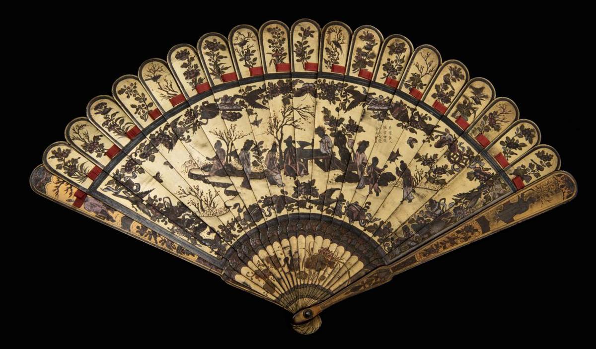 Lot 227 - A Circa 1830-40 Chinese Wooden Brisé Fan,