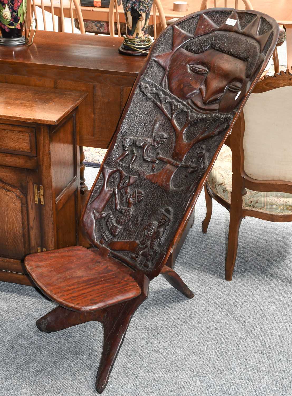Lot 1292 - An African tribal carved hardwood birthing