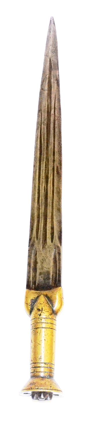 Lot 244 - A Dirk, the 40cm twin edge blade with triple