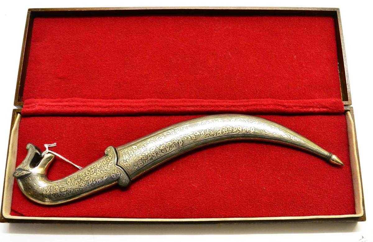 Lot 393 - An Indian Khanjar, with faux damascined